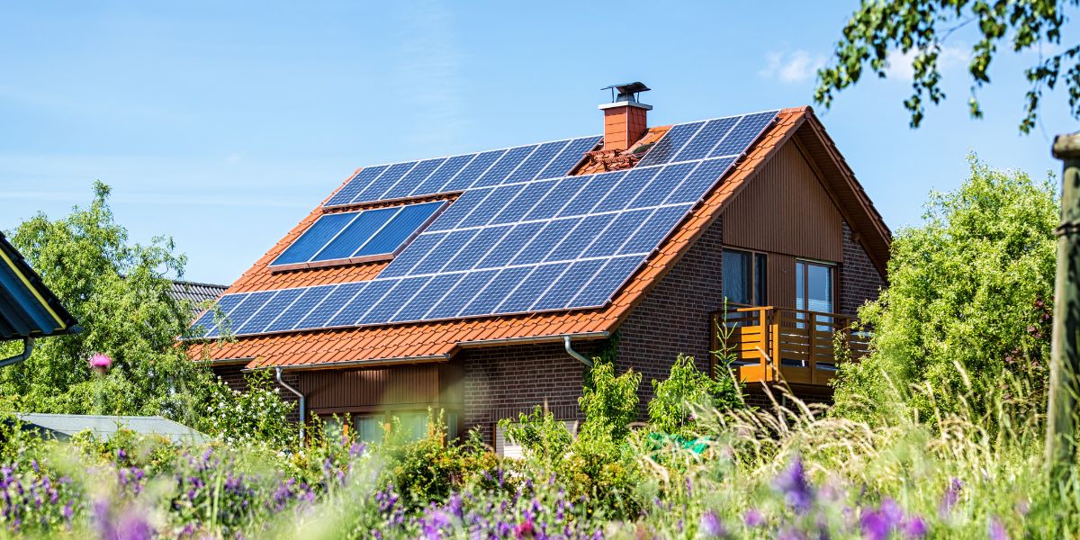 Savings with solar panels a guide to maximizing your home's energy ...